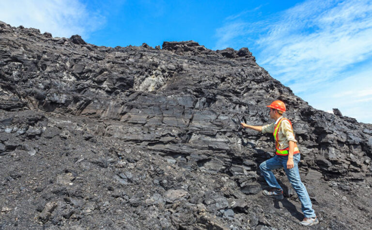 Visualizing the Life Cycle of a Mineral Discovery – Ahead of the Herd
